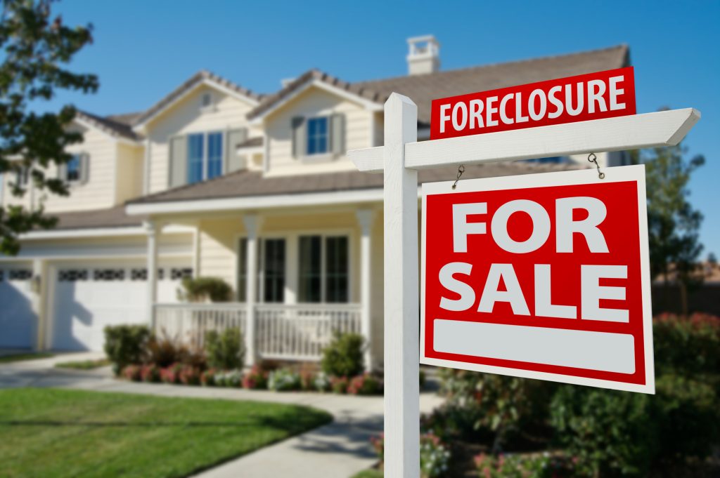 Guide to Buying a Foreclosed Home